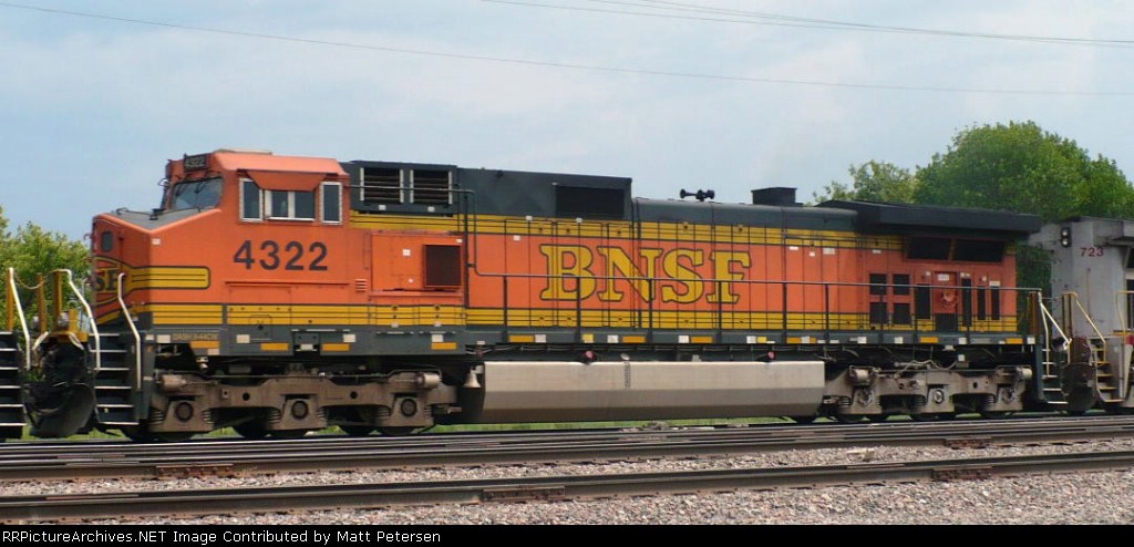 BNSF 4322